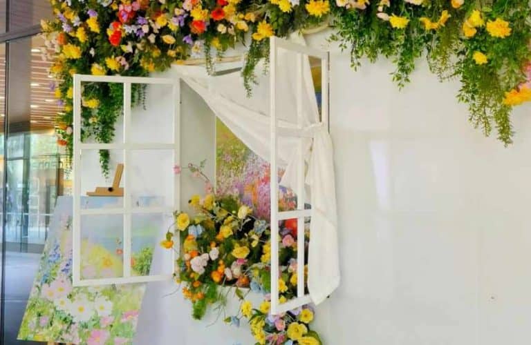 Everlasting Floral Beauty: Timeless Room Decor Ideas for 2025 - slicknest